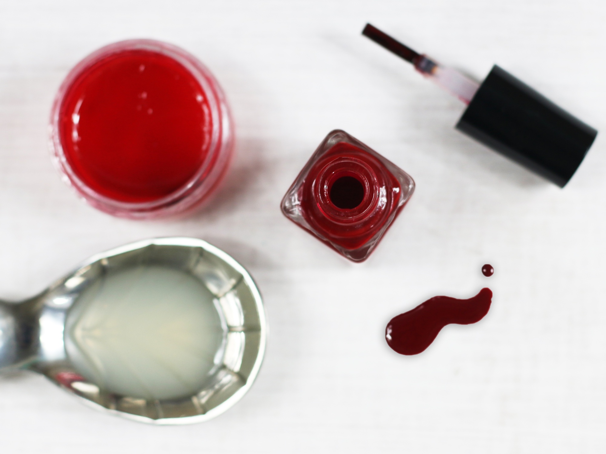 Vernis à ongles Rouge Parfait - Aroma-Zone